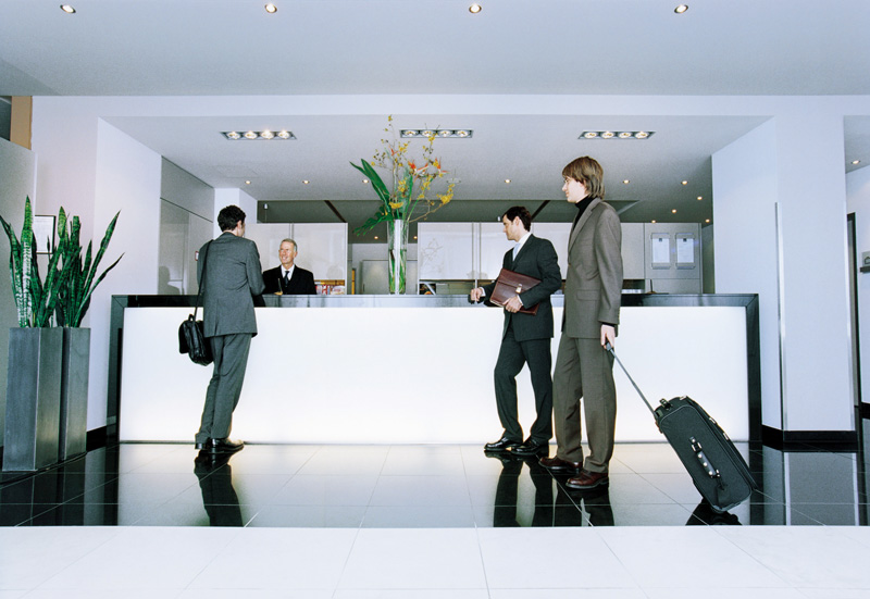 Front Office Management startet jetzt monatlich